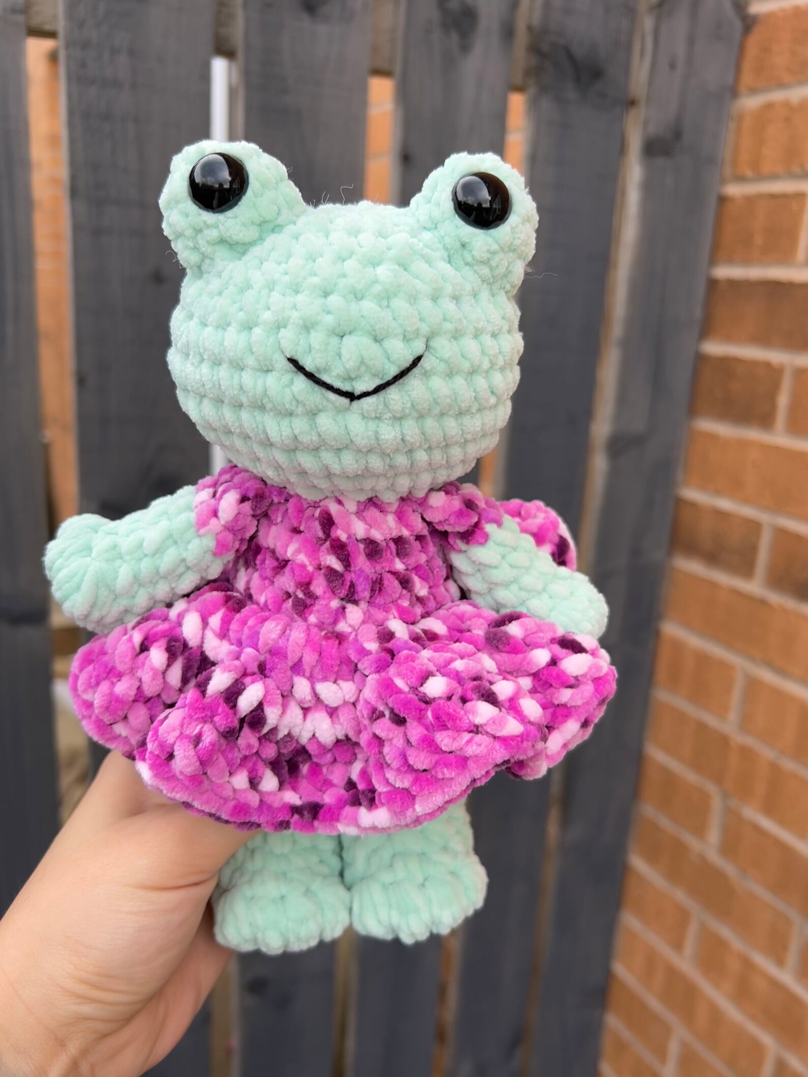 Felicity Frog Crochet Pattern, Frog Crochet Pattern, Low Sew Frog, Low ...