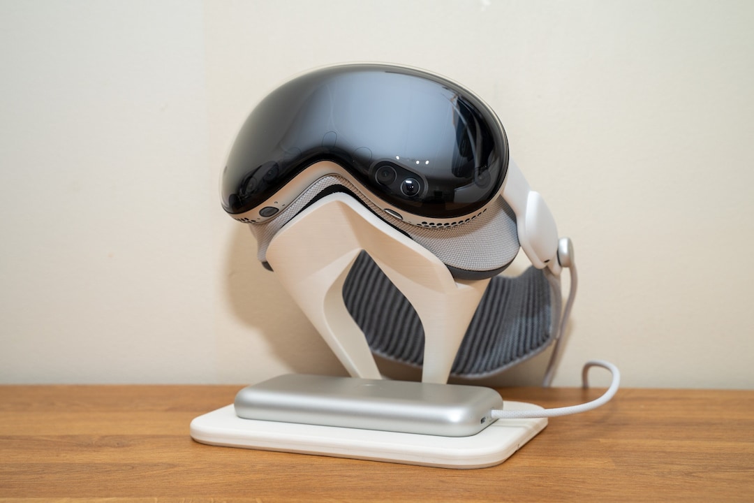 Dock for Apple Vision Pro | Apple Vision Pro Compatible Stand - Etsy
