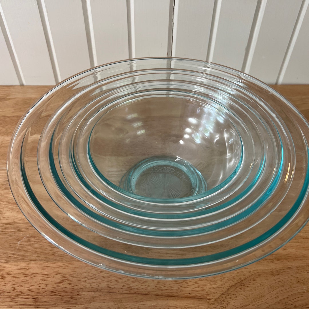 Pyrex, Clear, Set of 4 Nesting Bowls - Etsy