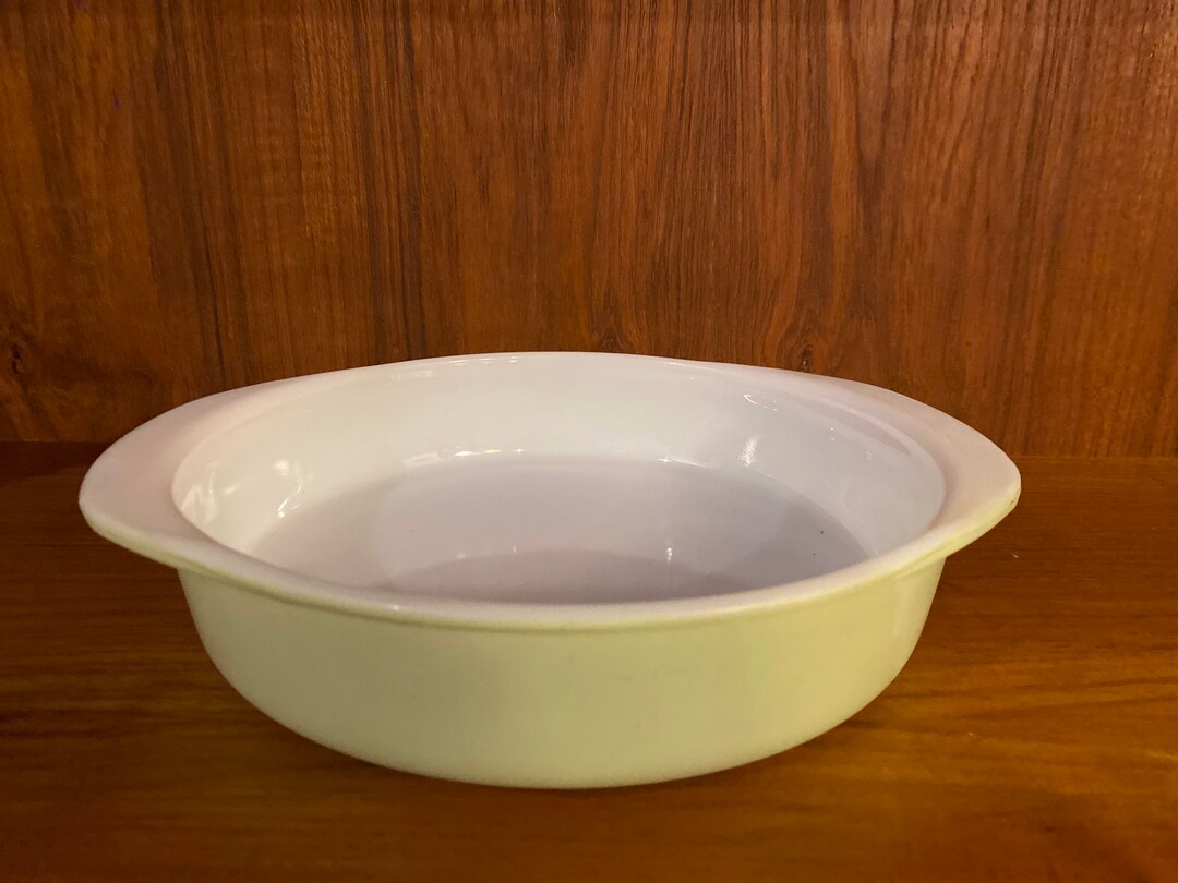 Pyrex, 221, Lime Green, 8 1/4” Round Cake Pan - Etsy