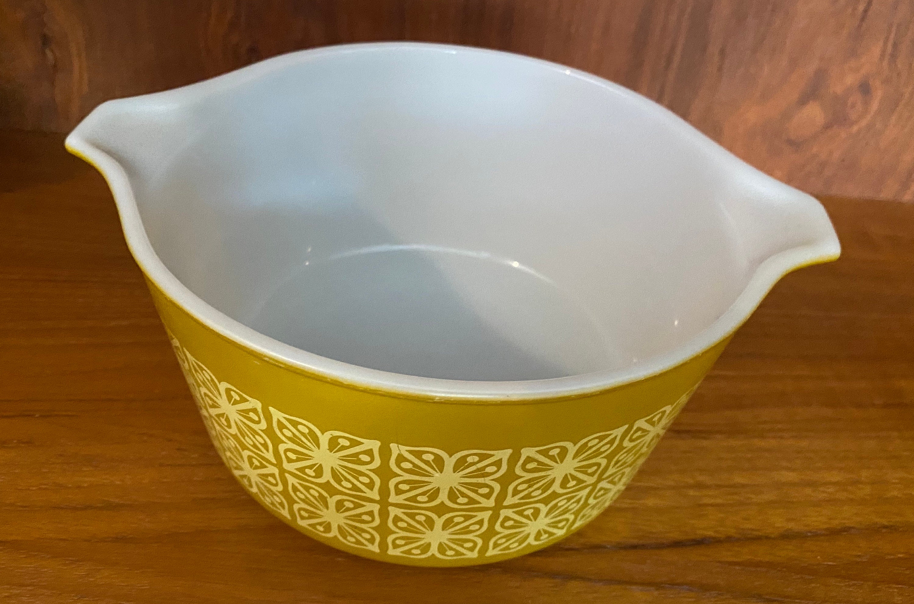 Pyrex Autumn Floral Round Casseroles 475 and 473 - Etsy UK