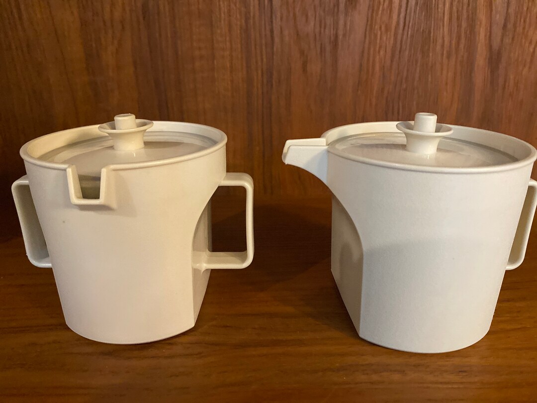 Tupperware, Tan, Creamer and Sugar With Lids, 1415-16 Snd 1414-15 - Etsy