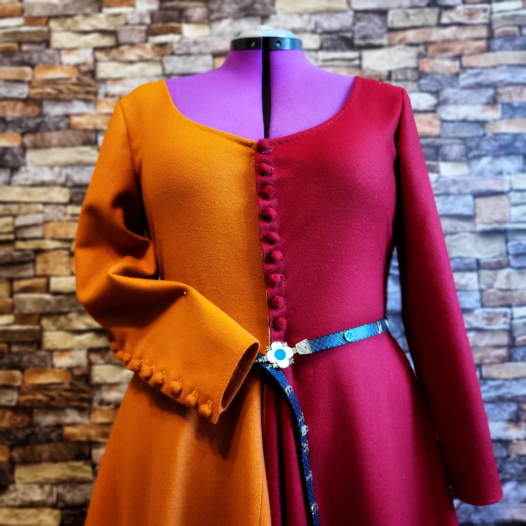 14th Century Medieval Woolen Mi-parti Dress - Etsy