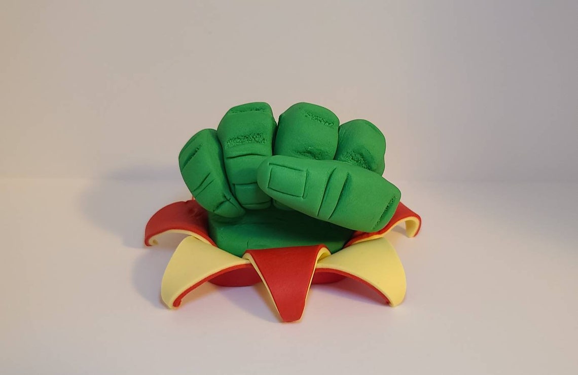 Fondant Hulk bust cake topper green hulk hand red and yellow | Etsy