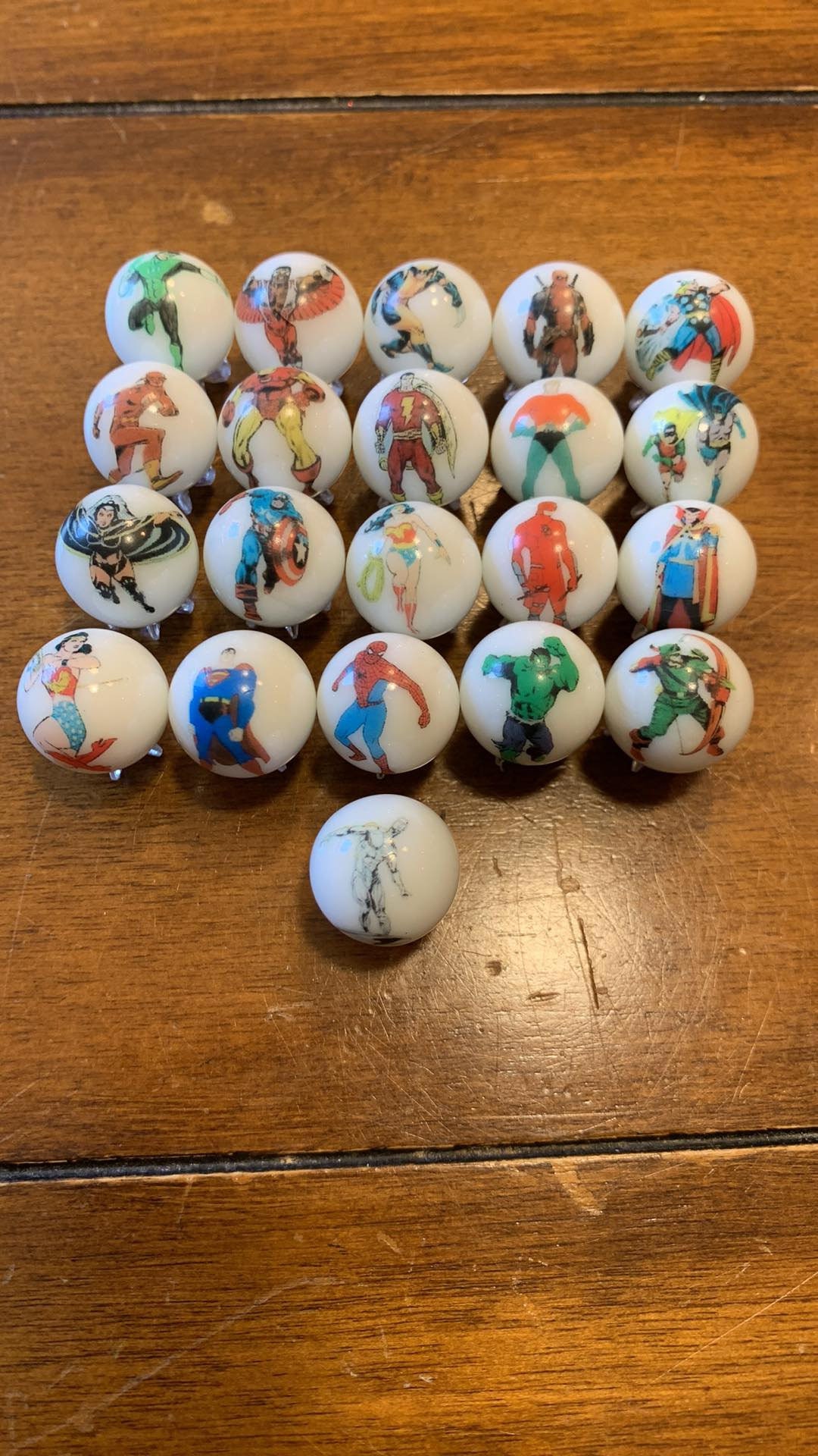 Hulk,spiderman.wonder Woman, Ect. Mixed Super Heros 5/8 Inch Size Glass ...