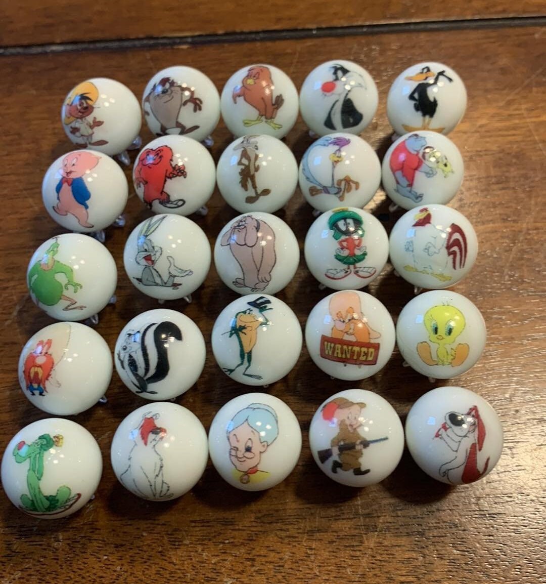 Looney Tunes Characters Speedy,porky Pig, Marvin the Martian Ect ...