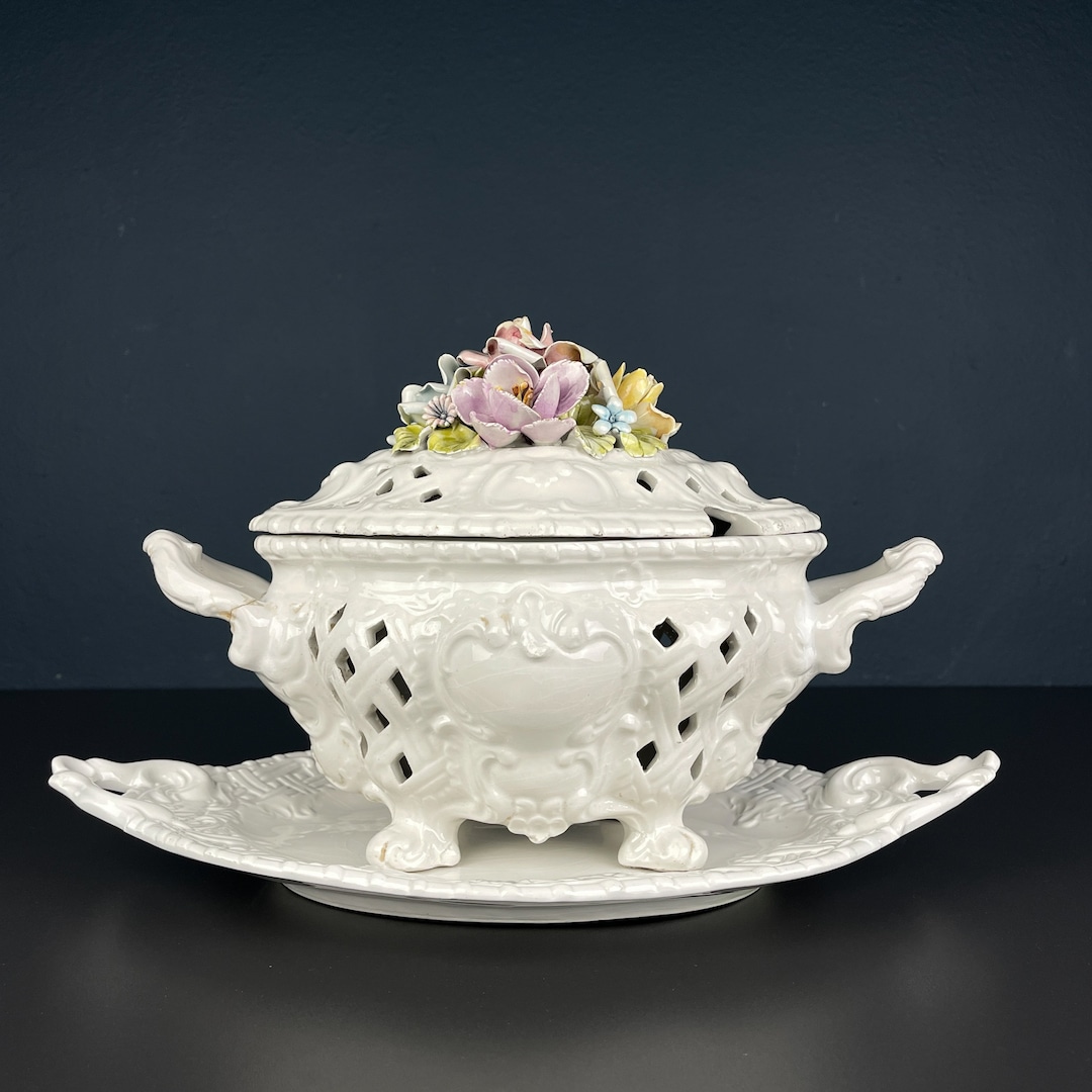 Set of Original Ceramics Decorative Tableware With Flowers by Bassano ...