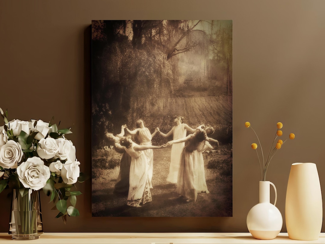 Ritual Dance Circle Nature Worship. Druid Women Dancing in the Night ...