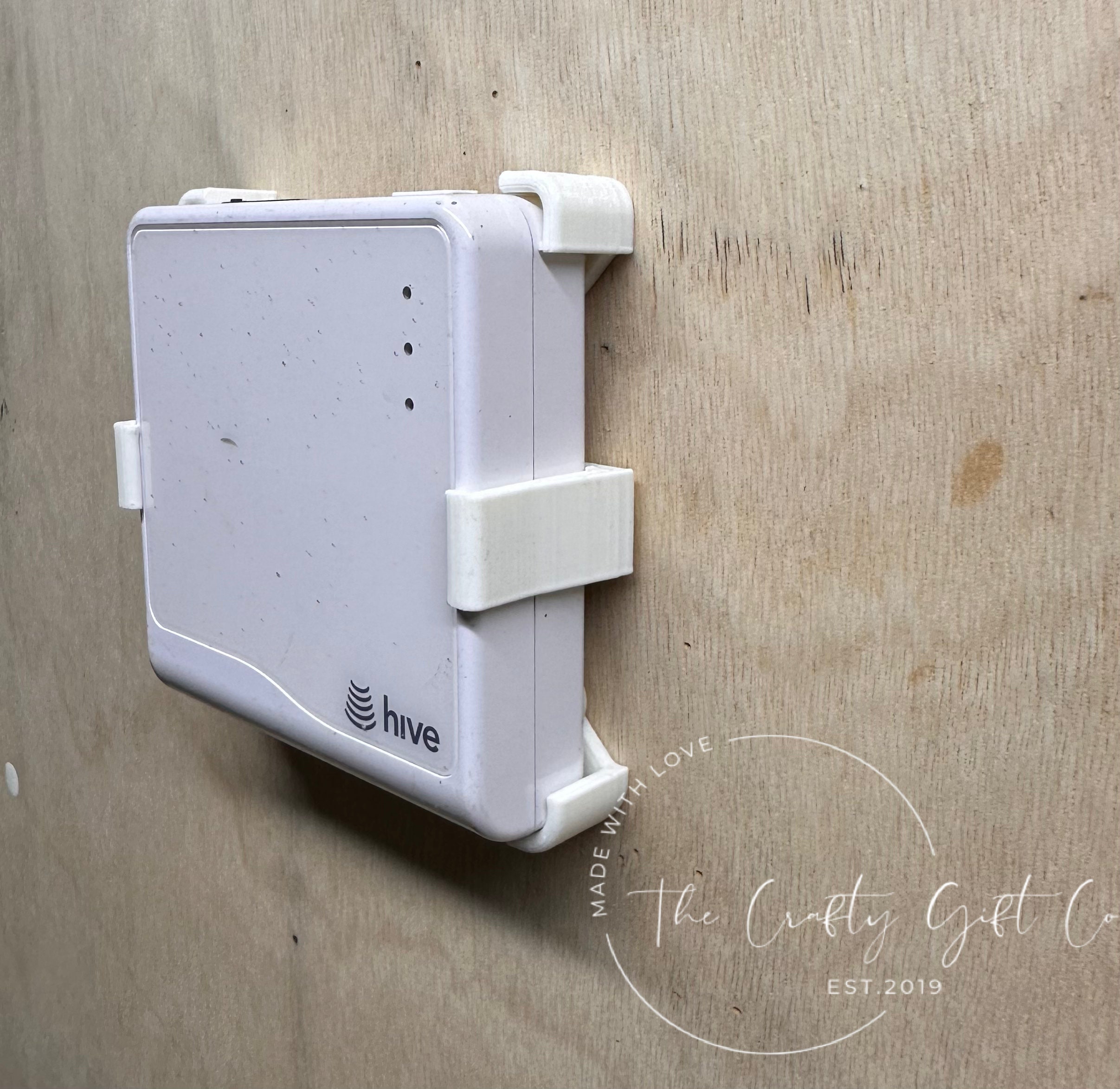 Hive Hub Wall Mount - Etsy UK