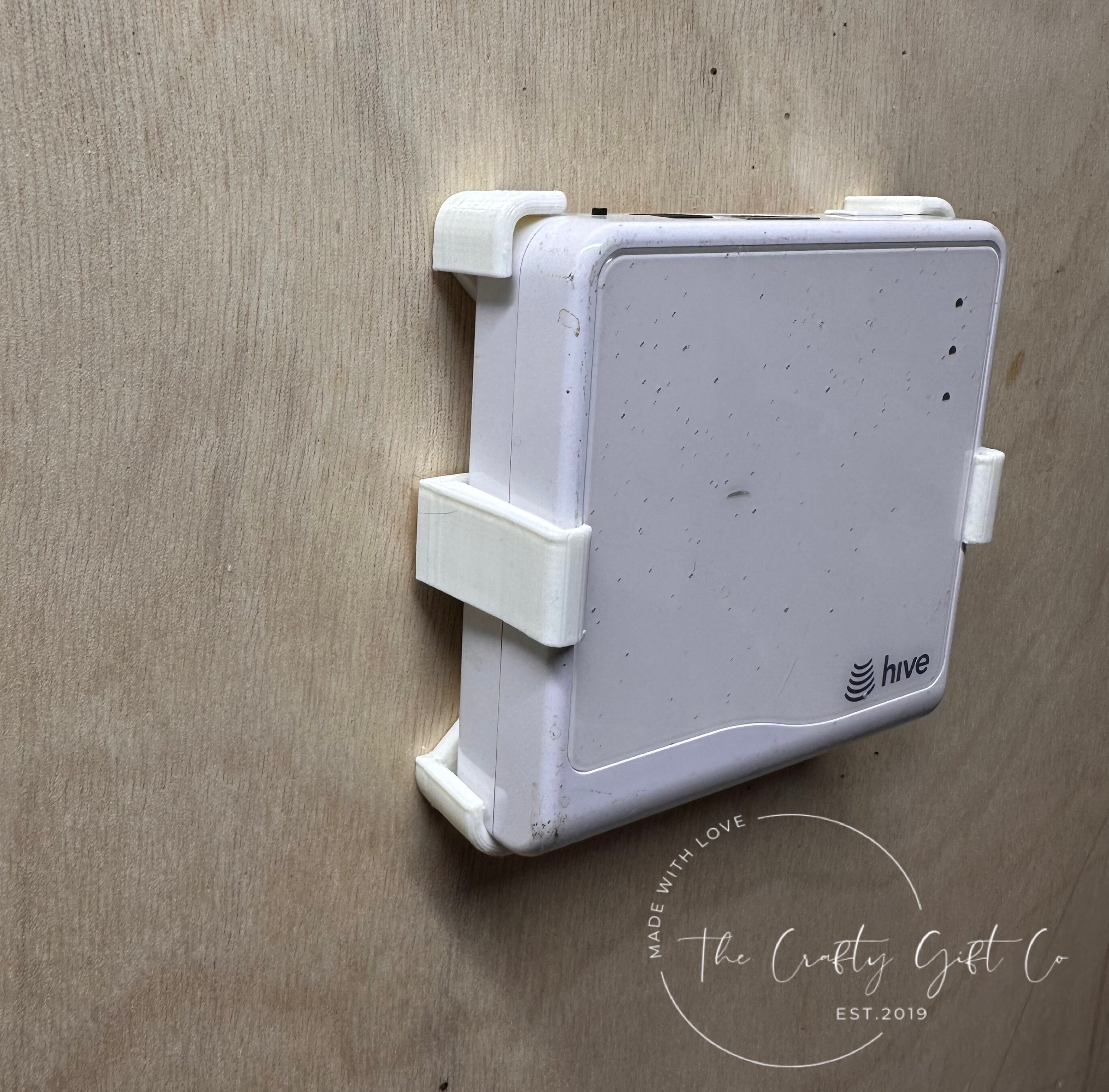 Hive Hub Wall Mount - Etsy UK
