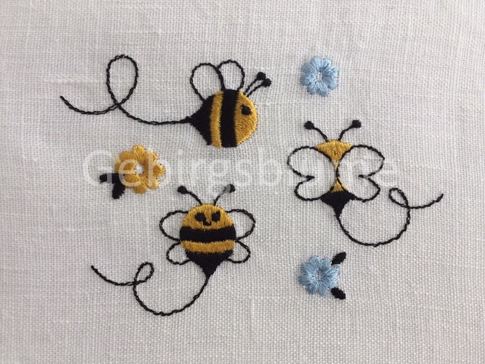 Mini Bee Embroidery Design Machine Embroidery - Etsy