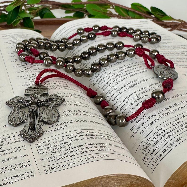Miraculous Medal Paracord Rosary for Marian Consecration Feminine ...