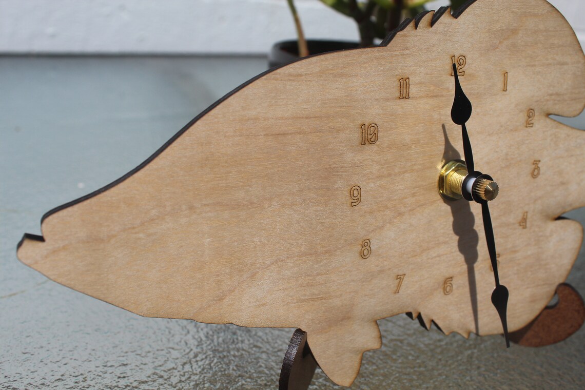 Crappie Clock-laser Cut Wooden Fish Clock-maple Wood Desk - Etsy