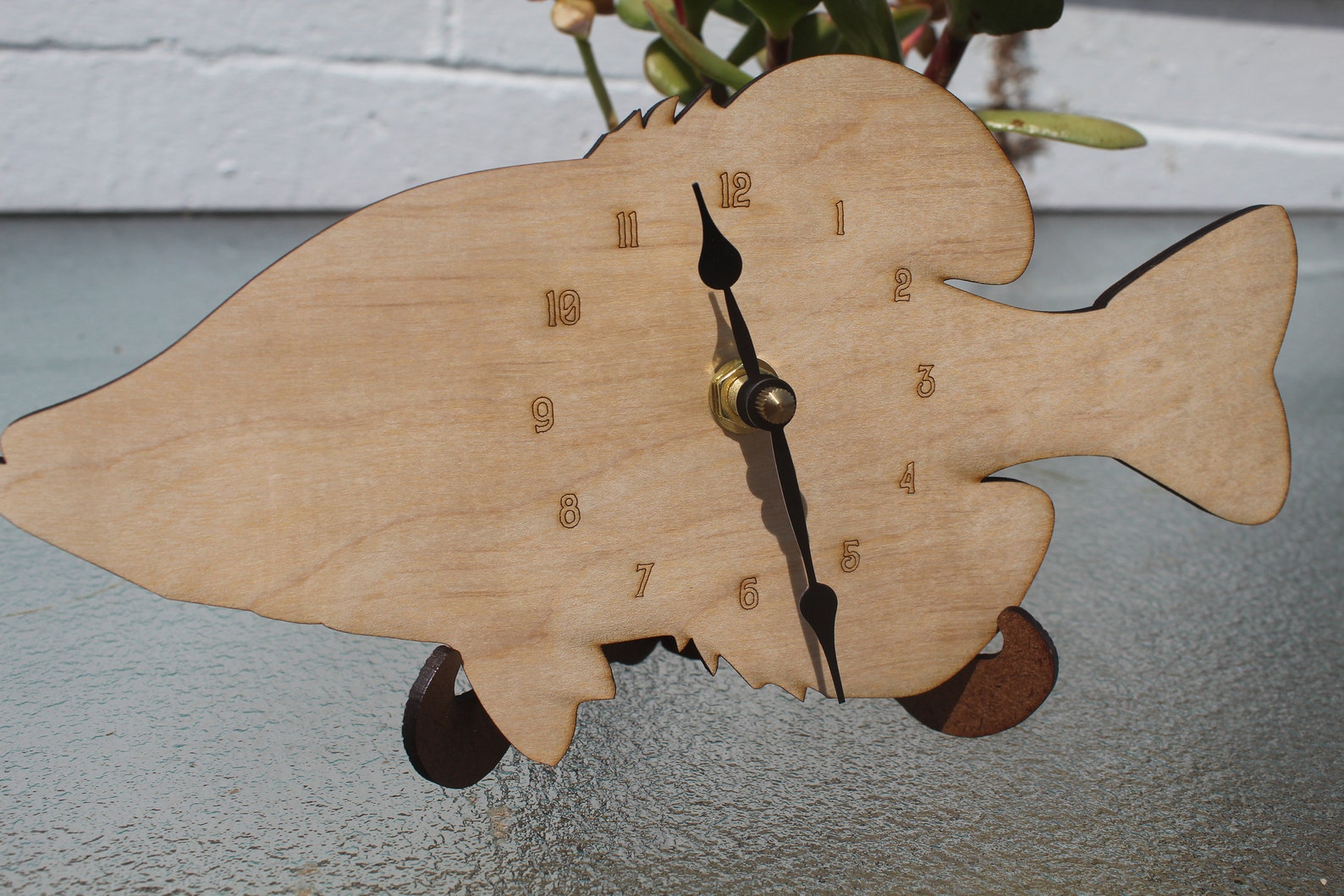 Crappie Clock-laser Cut Wooden Fish Clock-maple Wood Desk | Etsy