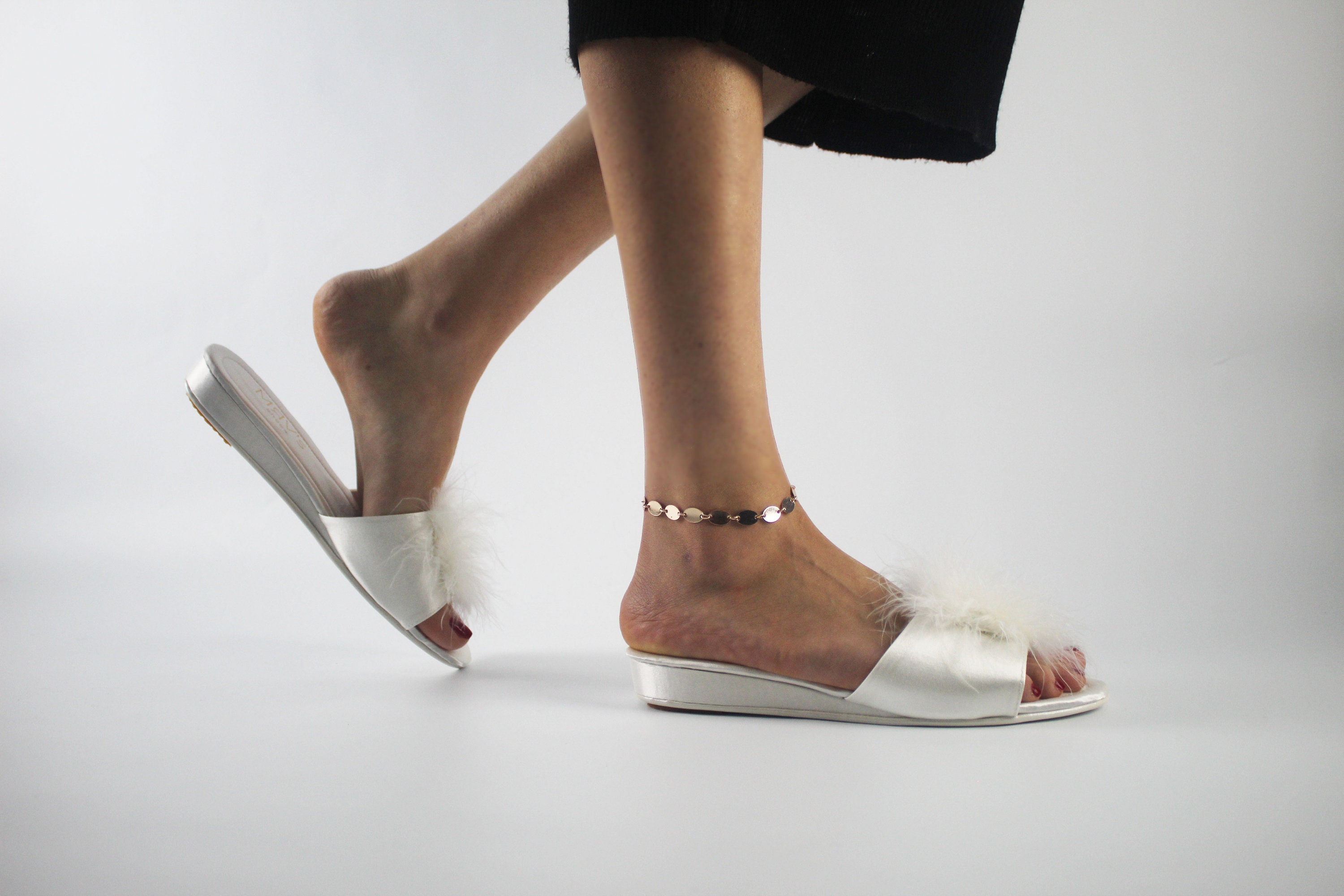 Personalized White Feather Satin Slippers for Bride Women. - Etsy