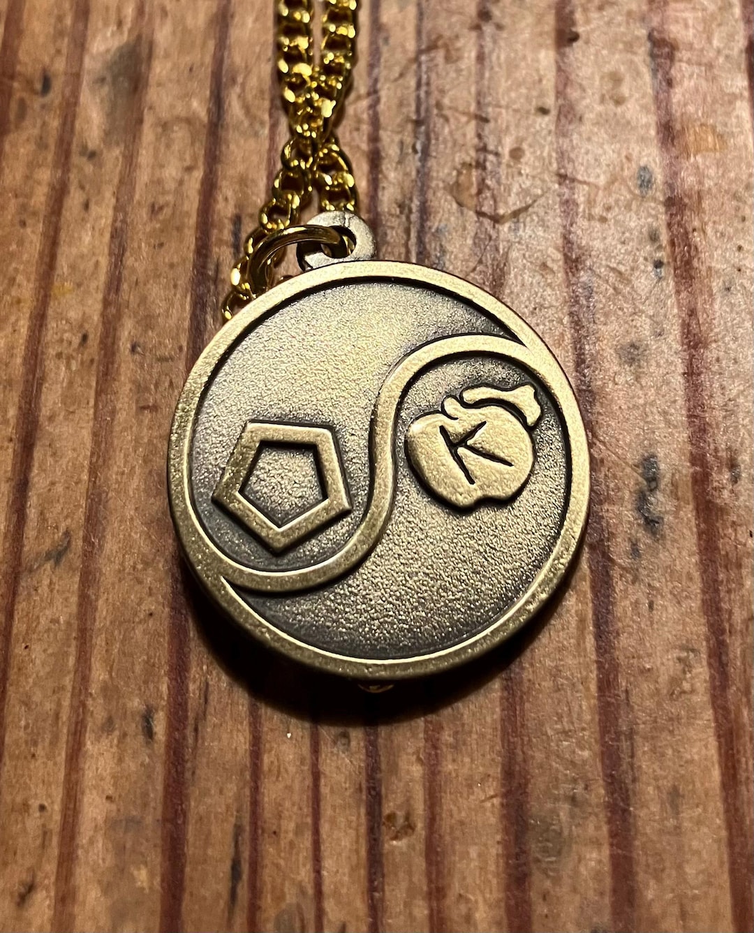 Discordian Sacred Chao Pendant Gold - Etsy