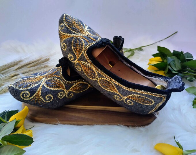 Traditional Bulgarian Slippers, Folk Slippers, Wool Slippers ...