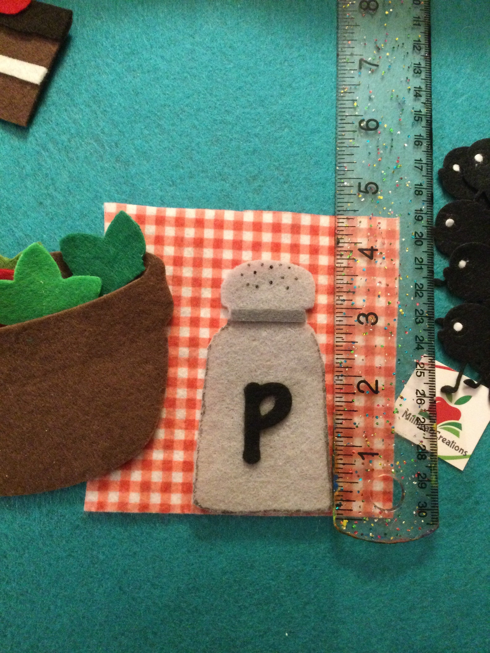 5 Hungry Ants Felt Story / Bugs / Teaching / Circle Time / Insects ...