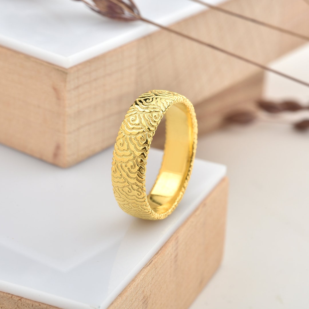 Wave Drawing Nature Wedding Band Ring in 10K or 14K Gold, Ocean ...