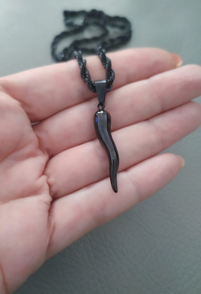 Black Italian Horn Necklace, Cornicello Pendant, 4 Mm Twist Rope Chain ...