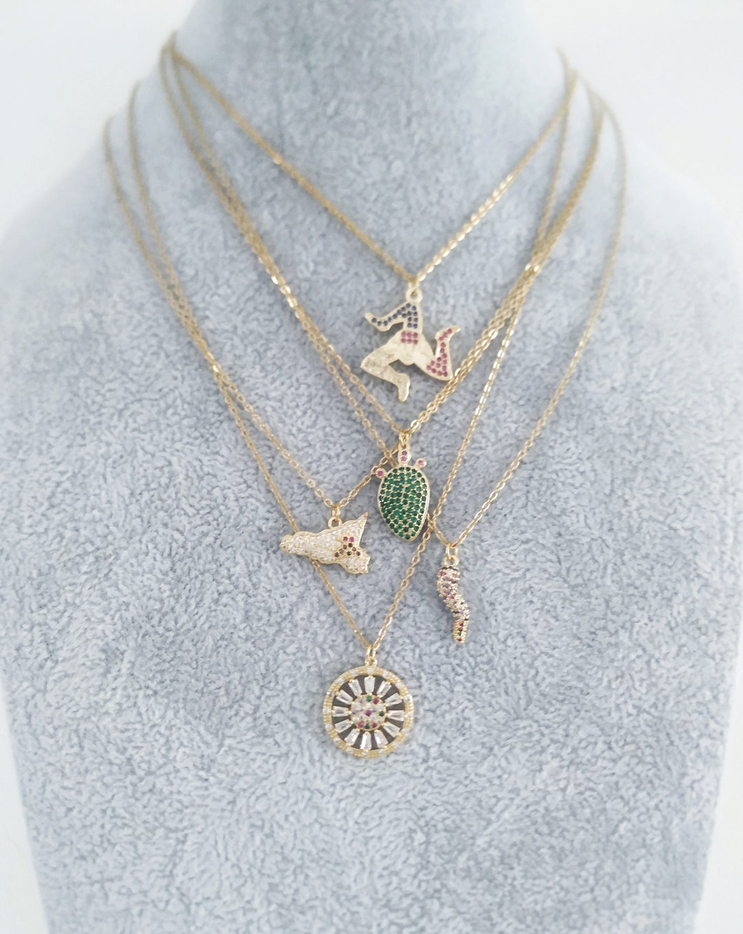 Sicilian Icons Necklaces, Trinacria Pendant, Sicily Jewelry - Etsy