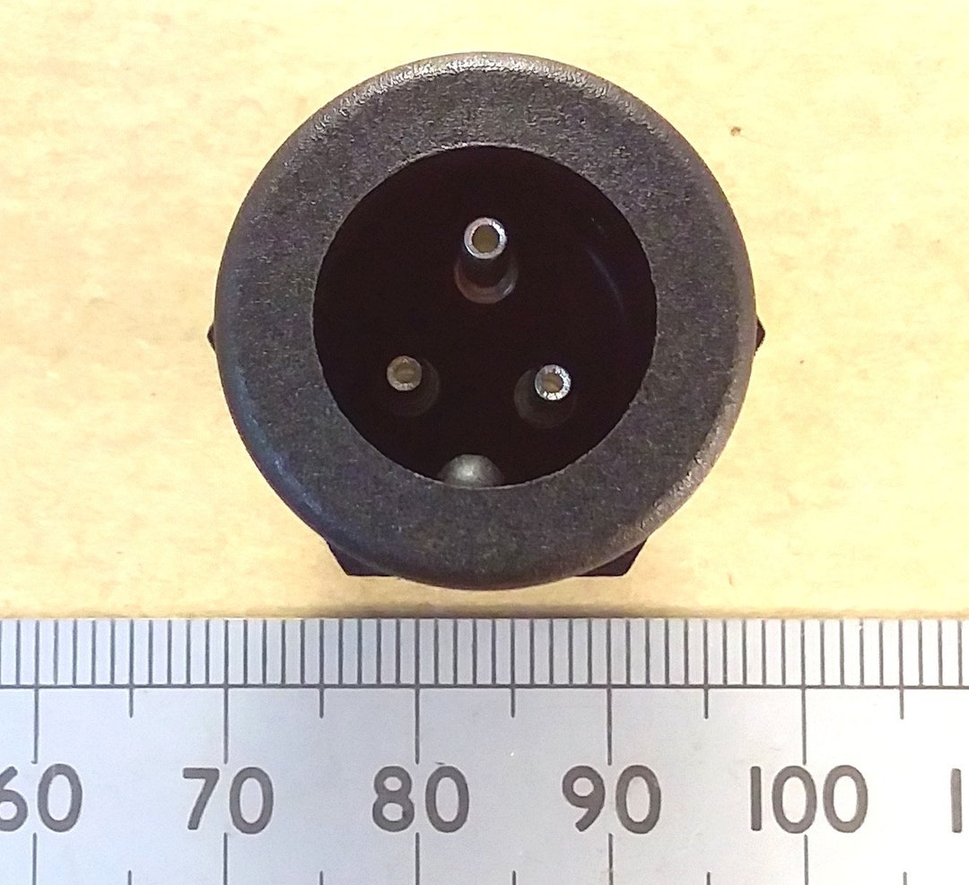 Bulgin 3-pin Panel Plug Power Connector Socket for Weller Soldering ...