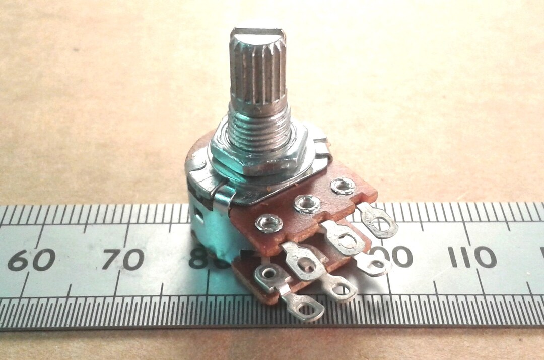 Stereo 16mm Logarithmic Potentiometer Solder Lug Splined T18 Shaft Dual ...
