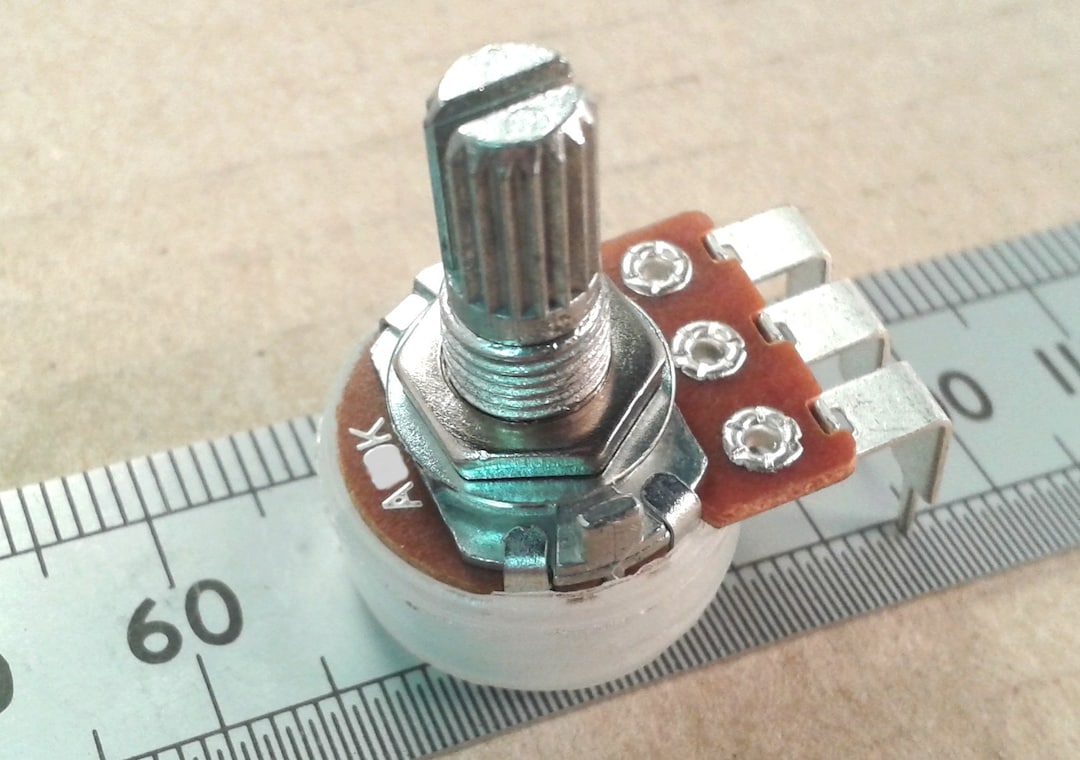 Audio Volume Potentiometer Vertical PCB Mount Splined T18 Shaft Log Pot ...