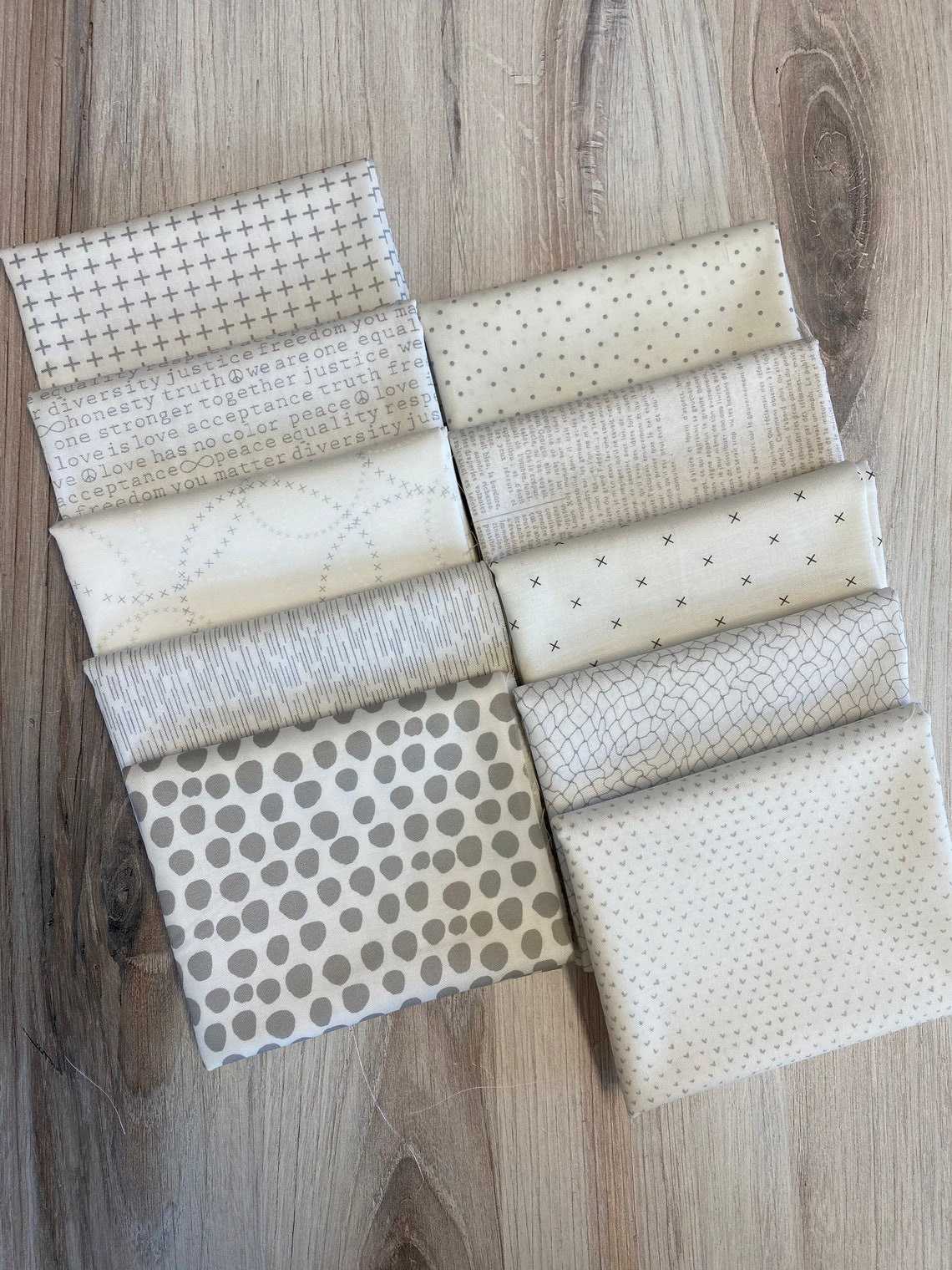 Low Volume White and Grey Fat Quarter Bundle | Etsy