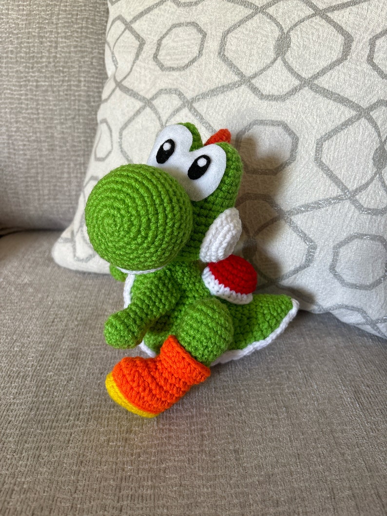 Yoshi Plushy Crochet - Etsy