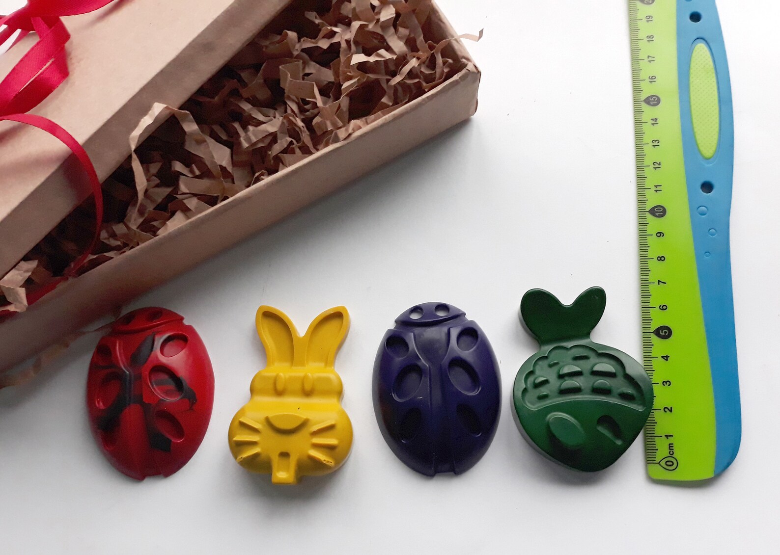 Animal Crayons Set of 4 Crayons Bunny Fish Ladybugs Zoo - Etsy