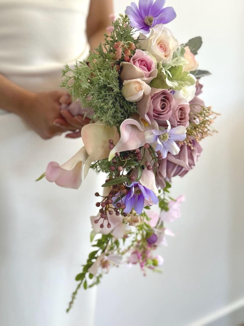 Demure Lilac Pink Bridal Wedding Bouquet - Bridgerton Soft Wispy ...