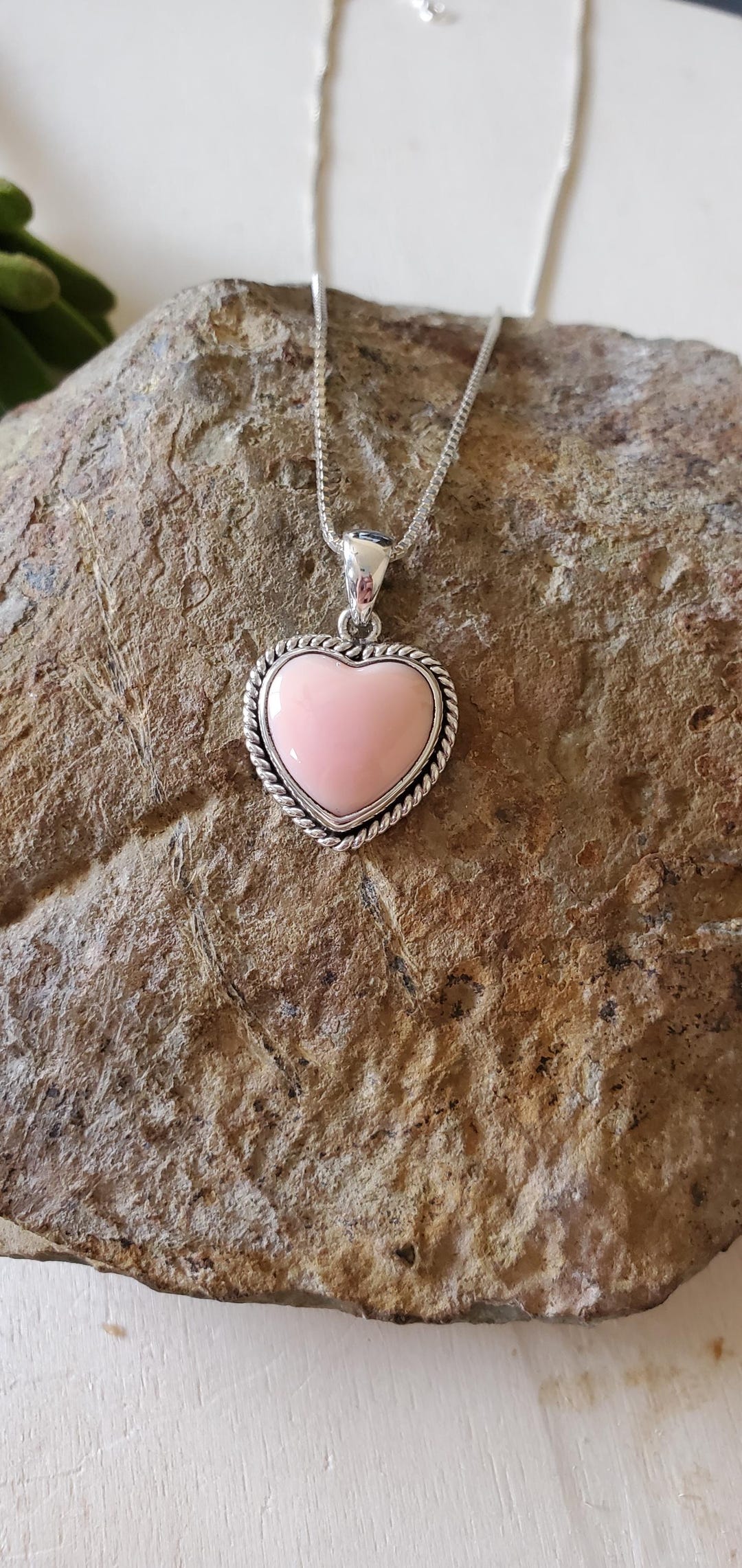Pink Conch Shell Heart Pendant Necklace/pink Shell Heart/pink Stone ...
