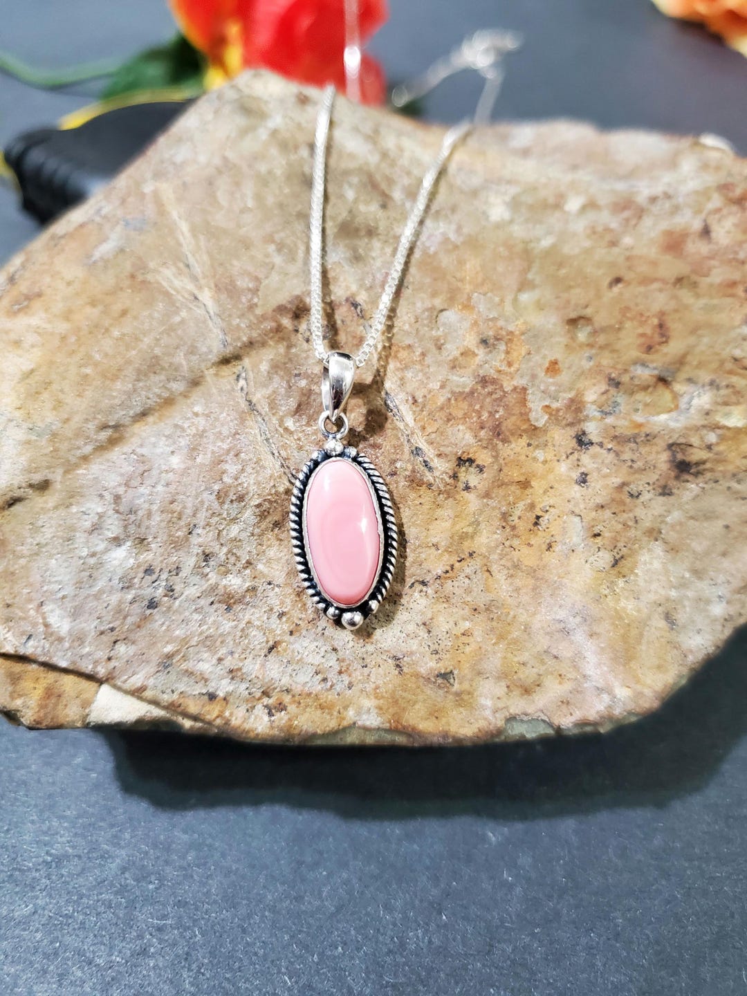 Pink Conch Shell Pendant Necklace/pink Shell Pendant/pink Stone ...