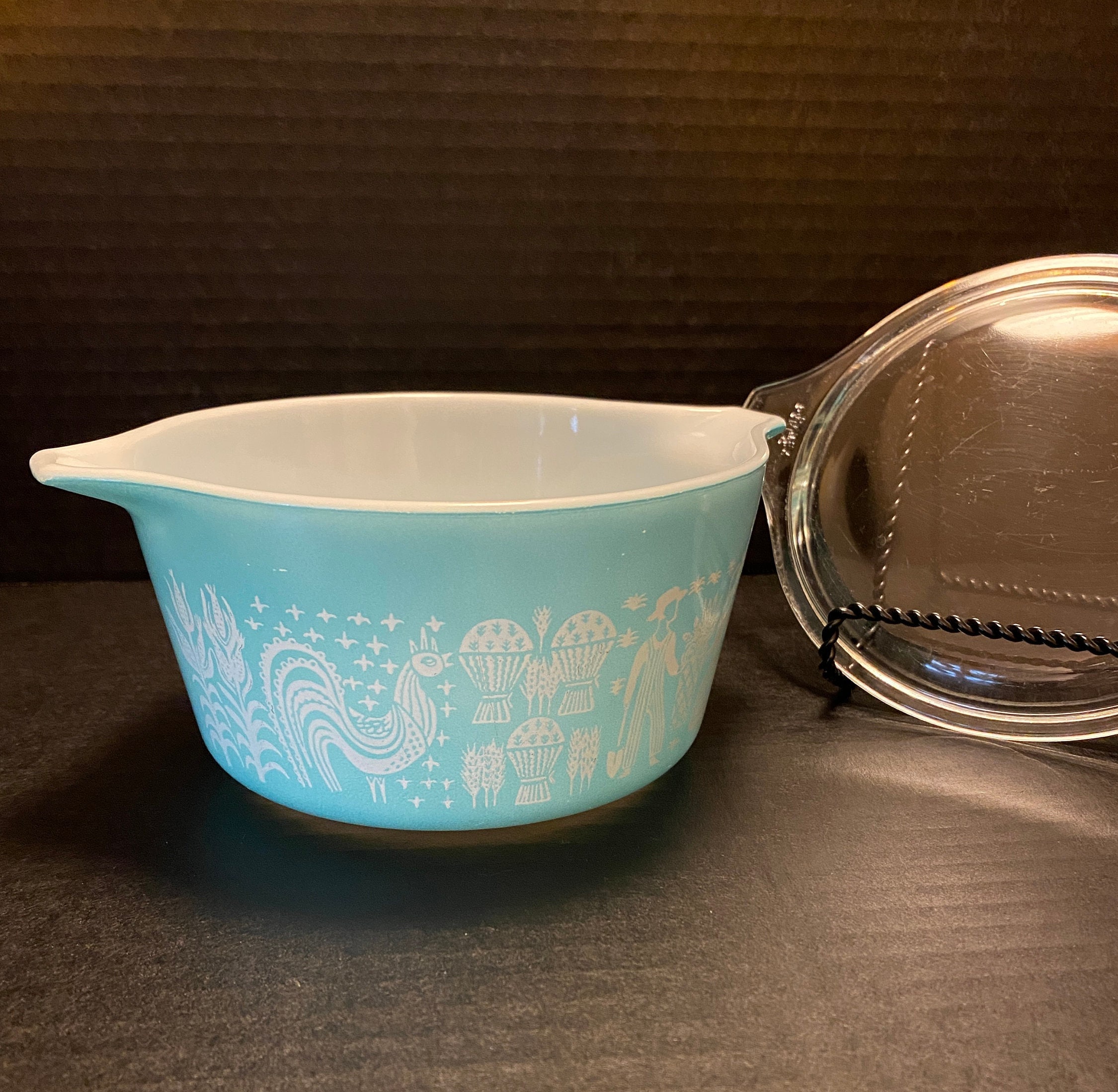 Retro Pyrex 1 Quart Round Casserole Dish With Lid in the Butterprint ...