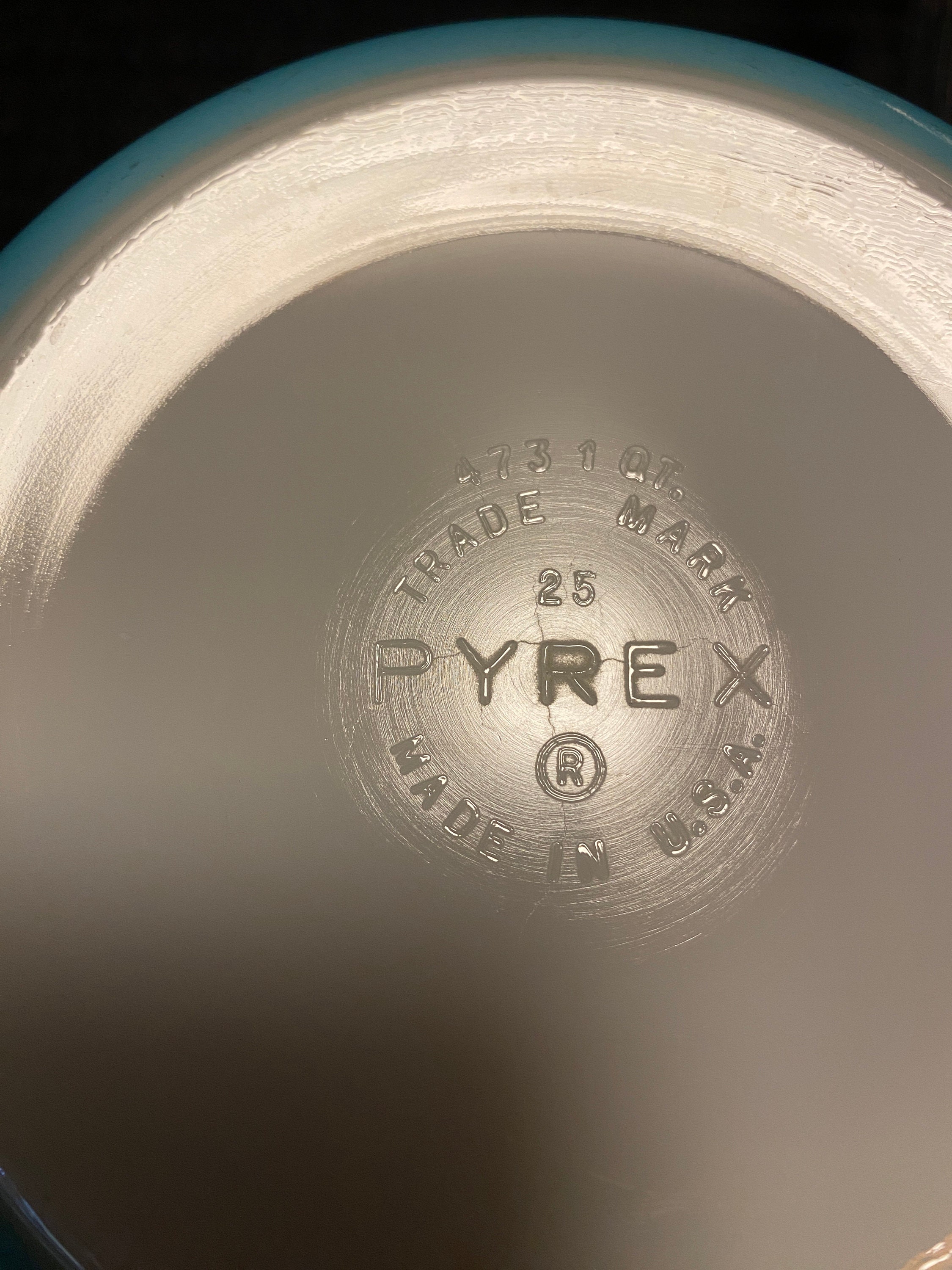 Retro Pyrex 1 Quart Round Casserole Dish With Lid in the Butterprint ...