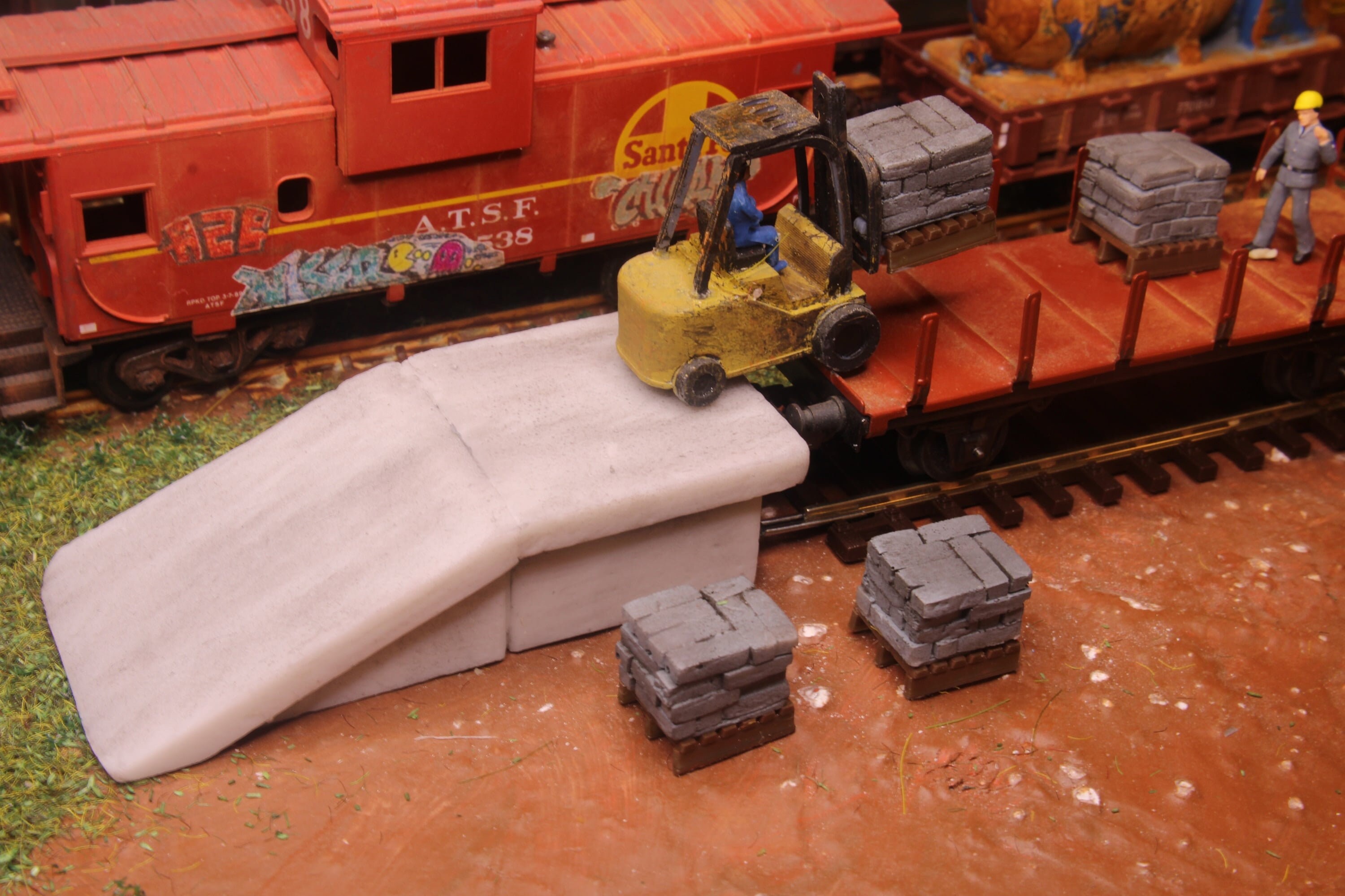 HO Scale Concrete Loading Ramp – Resin Model Railway Accessory – 1:87 ...