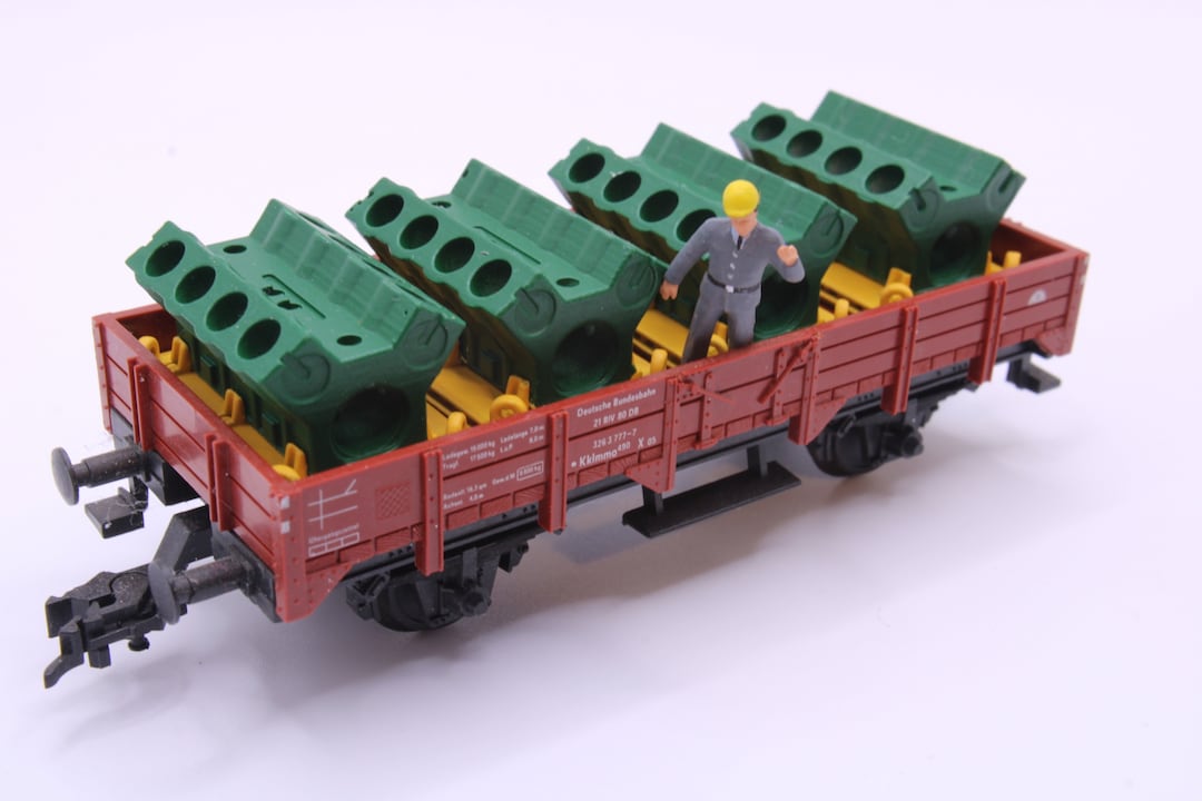 HO Scale Resin Motorblocks on Pallets – 1:87 Train Load, Set of 4 - Etsy