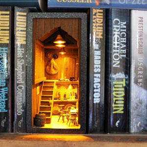 Miniature Pub Book Nook With LED Lights – Personalized Bookshelf Insert ...