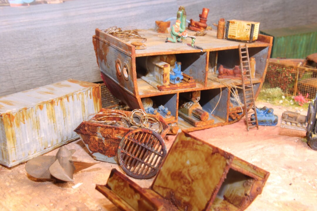 HO Scale Shipwreck Diorama – 10-piece Resin Industrial Wreck Set - Etsy
