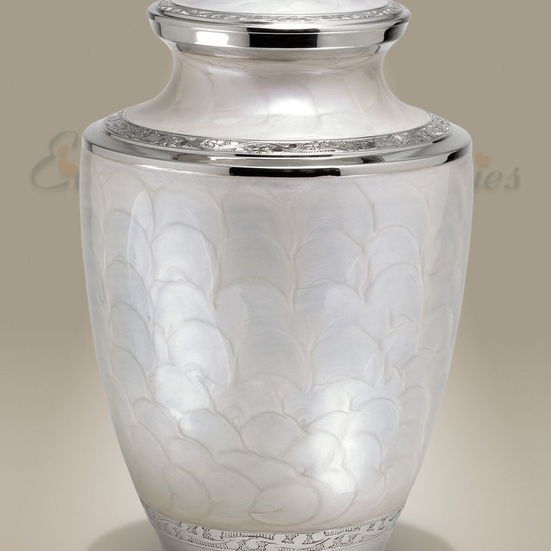 Premium Teardrop Urn - Etsy