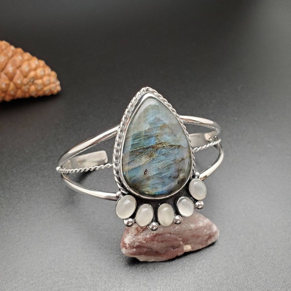 Labradorite Cuff Bracelet - Etsy