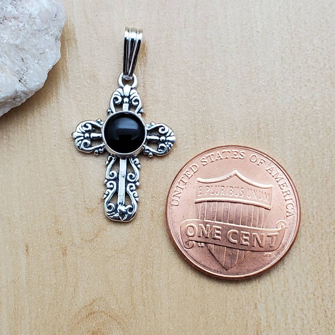 Socute925 Small Black Cross Necklace Pendant | Black Onyx Cross Pendant ...