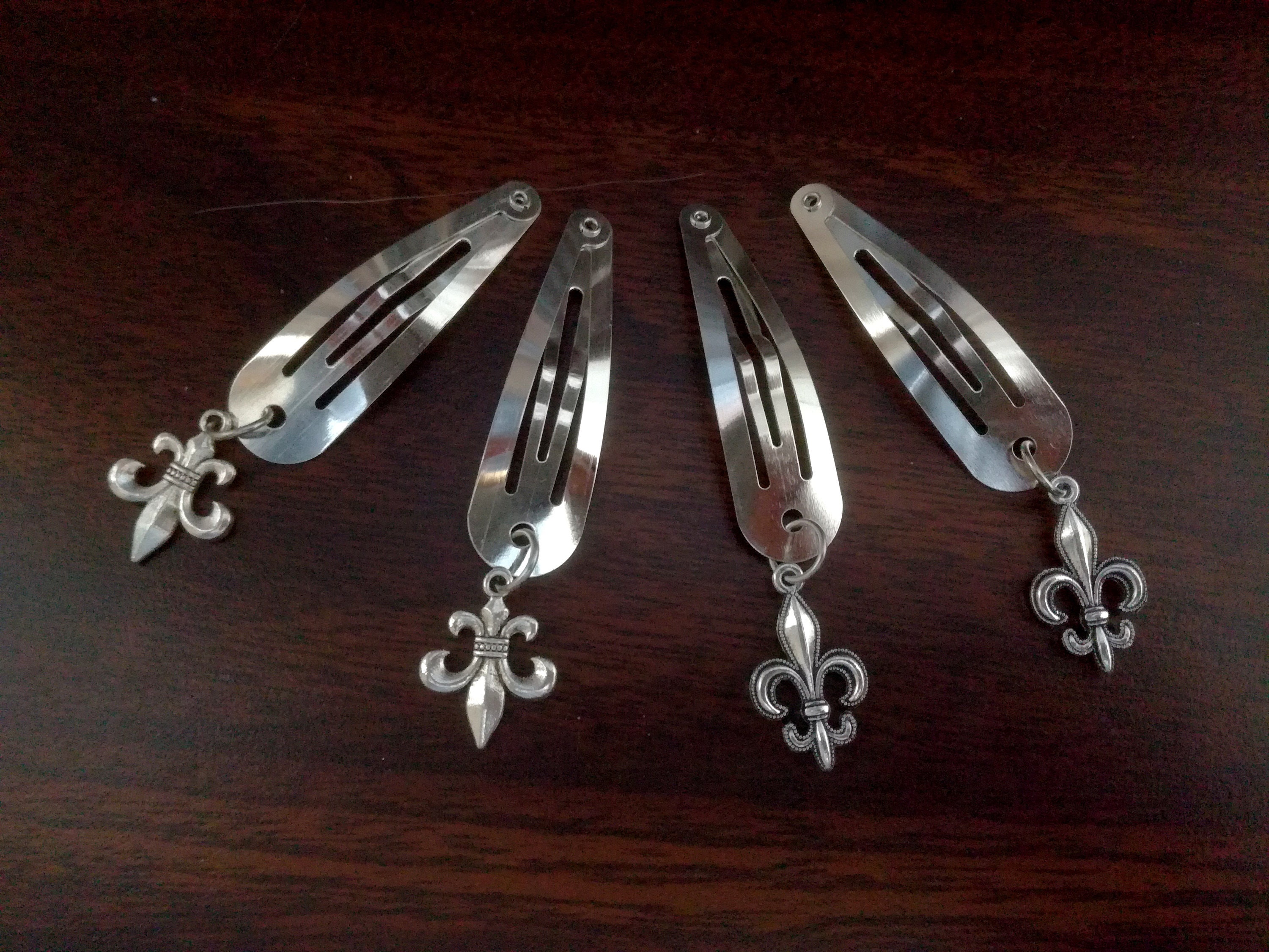 Misa Anime Hair Clips 1 Pair Metal Hair Clips Fleur De Lis Hair Clips ...
