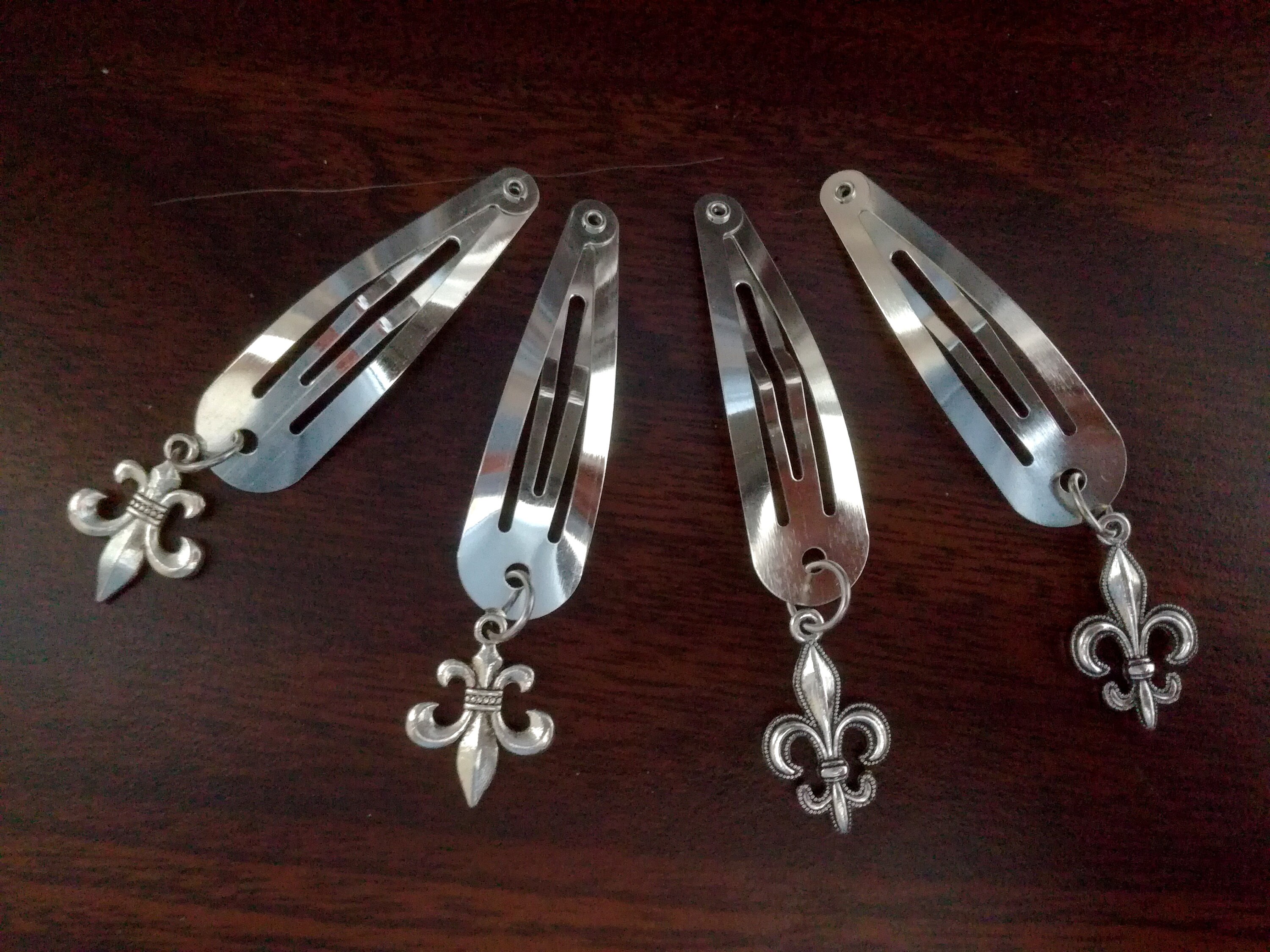 Misa Anime Hair Clips 1 Pair Metal Hair Clips Fleur De Lis Hair Clips ...