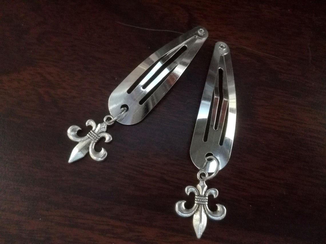 Misa Anime Hair Clips 1 Pair Metal Hair Clips Fleur De Lis Hair Clips ...