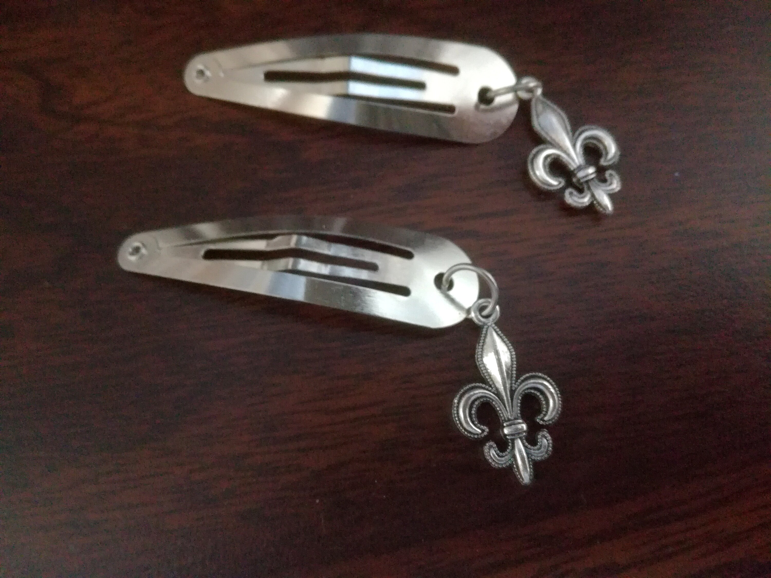 Misa Anime Hair Clips 1 Pair Metal Hair Clips Fleur De Lis Hair Clips ...