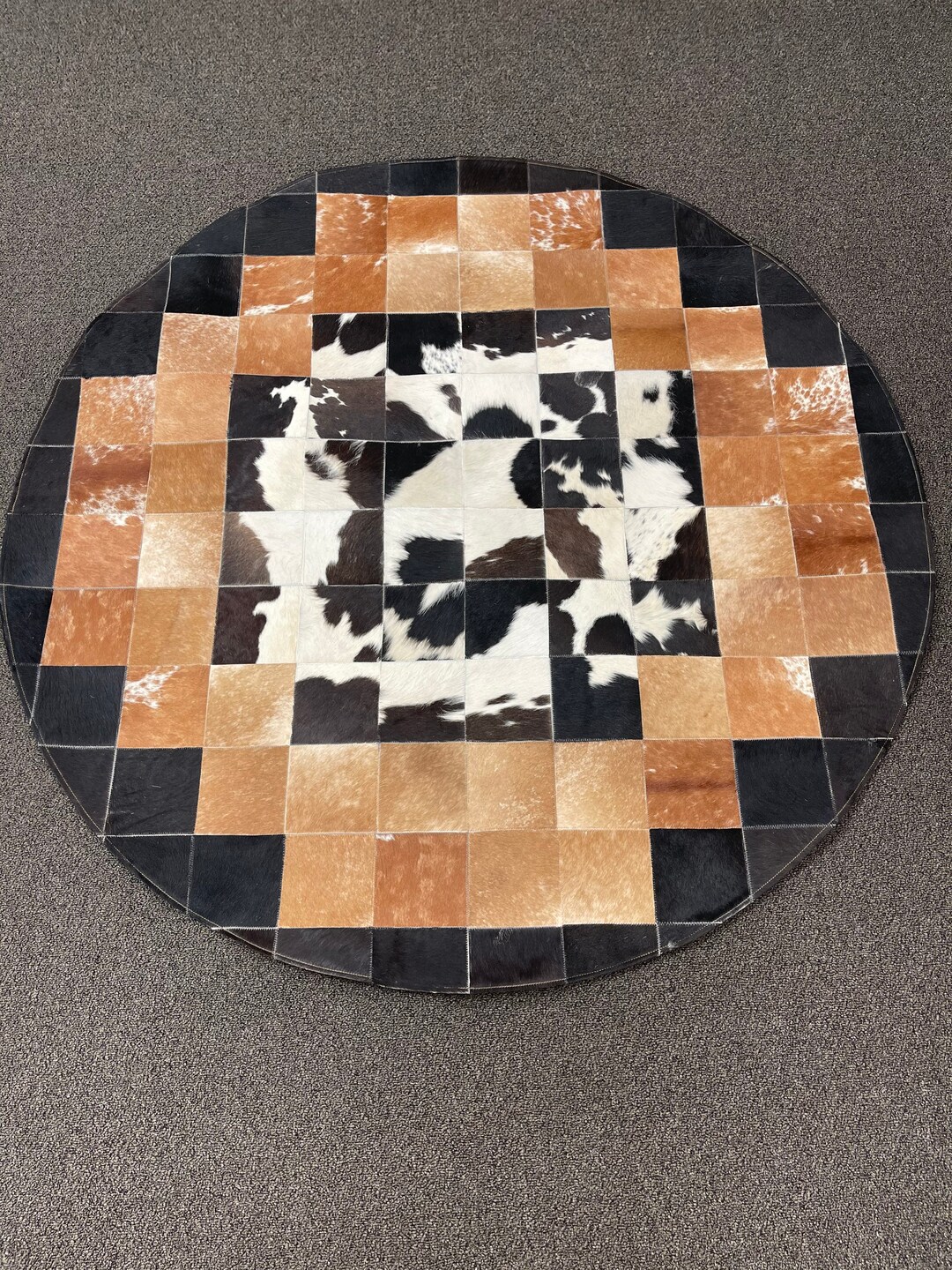 100% Real Brazilian Cowhide Round Rug- Round Patch Work Rugs Cowhide ...