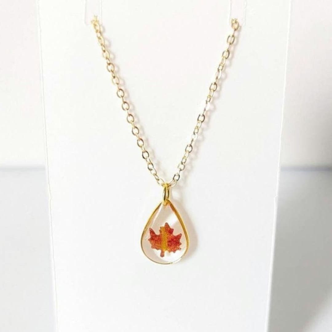Tiny Maple Leaf Resin Neklace, Botanical Tear Drop Pendant, Handmade ...