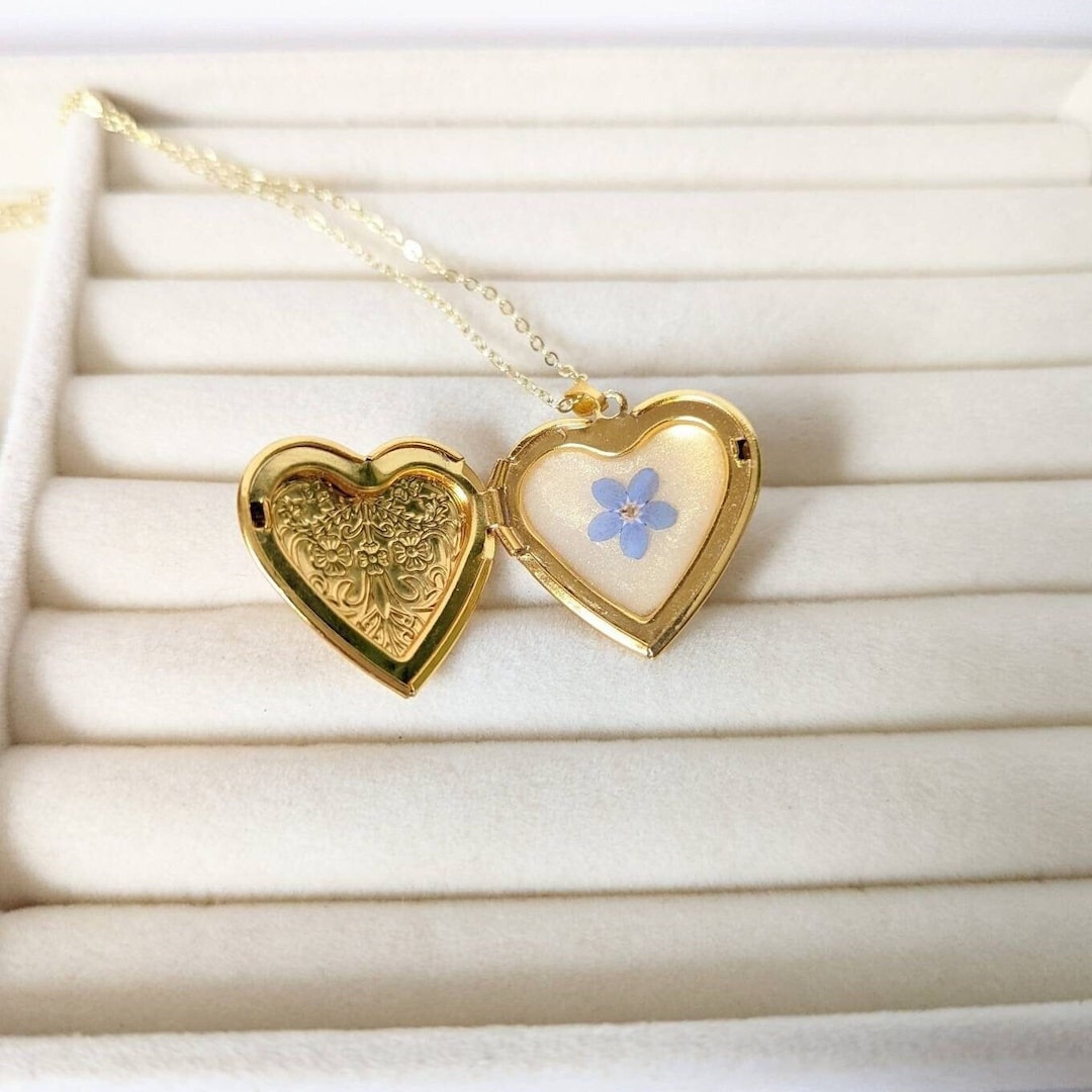 Real Forget Me Not Flower Photo Locket Pendant, Vintage Style Heart ...